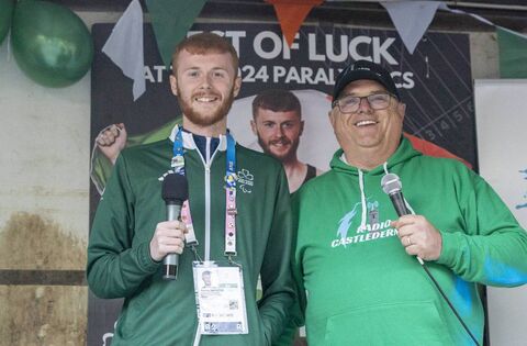 Huge crowd welcomes Paralympic hero Aaron home - Other Sports - Carlow ...