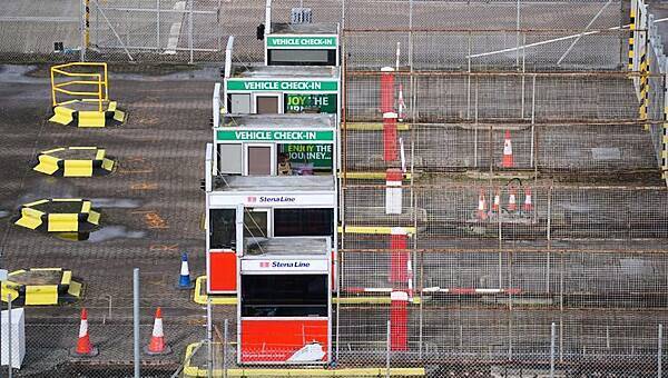 Holyhead closure causing 'massive problems' during Christmas rush ...