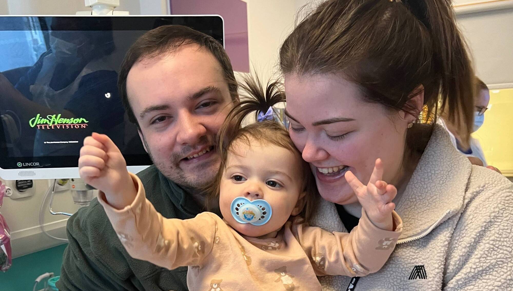 Toddler Robyn undergoes life-saving transplant - News - Carlow Nationalist