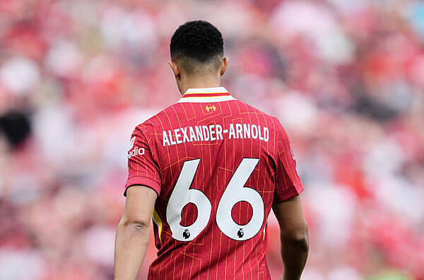 Jamie Carragher criticises Liverpool fans for booing Trent Alexander ...