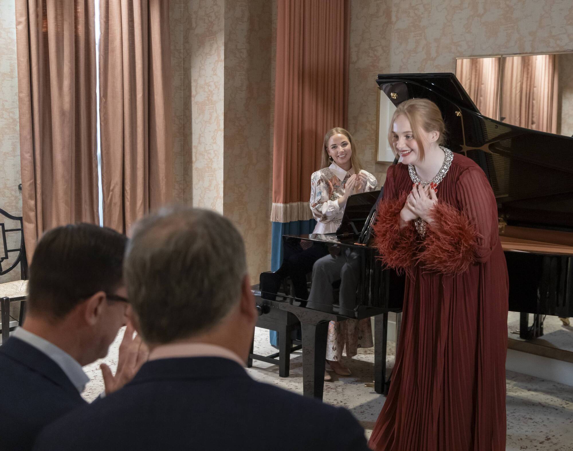 Carlow soprano Eva wins prestigious €6,000 opera prize - News - Carlow ...